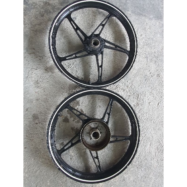 RIM LC135 BLACK AND WHITE 100% ORIGINAL/RIM LC HITAM PUTIH/YAMAHA ...