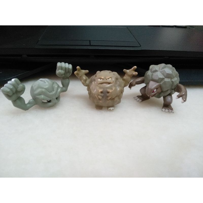 Pokemon Tomy Figure (Geodude, Graveler & Golem) | Shopee Malaysia