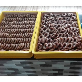 Kuih penderam atau dikenali juga sebagai benderam/denderam/peneram ...