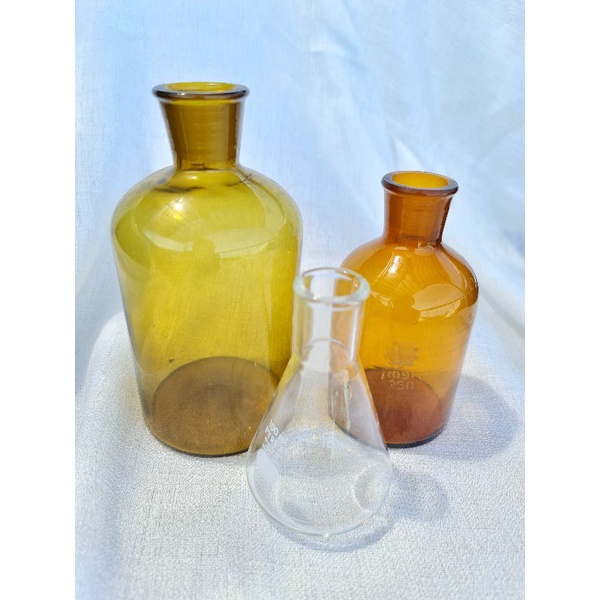 Aesthetic Vintage Lab Bottles / Scandinavian/ Nordic / Rustic / Amber ...