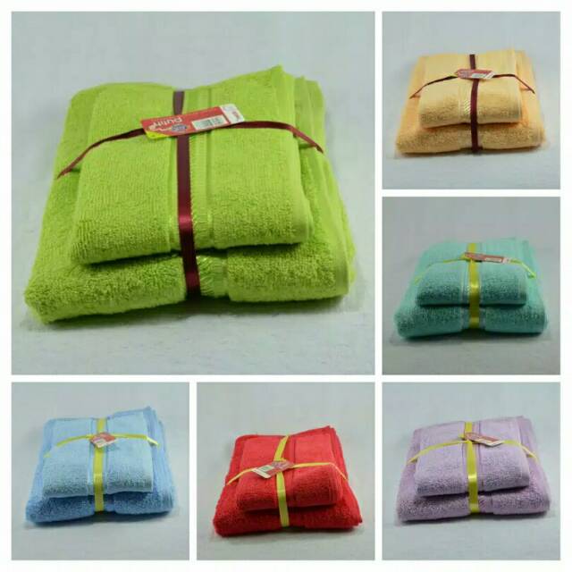 (contents 2) Red And White Jumbo Towel Package (70x135 And 60x120 ...