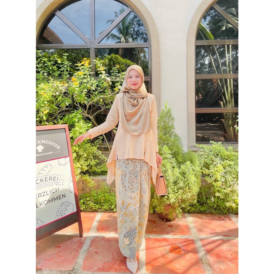 SALE RM88 Rayyan Haya' Dinda Dotted Flare Kurung Comfy Muslimah Wear ...