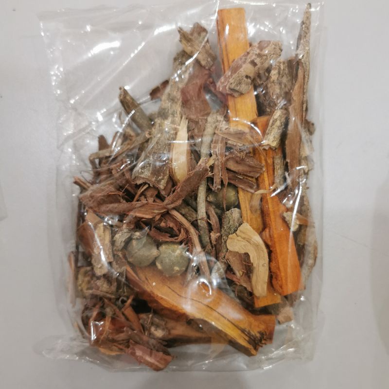 KAYU CAMPURAN KAYU SERAPAT KAYU KEDERAN BUAH MANJAKANI | Shopee Malaysia