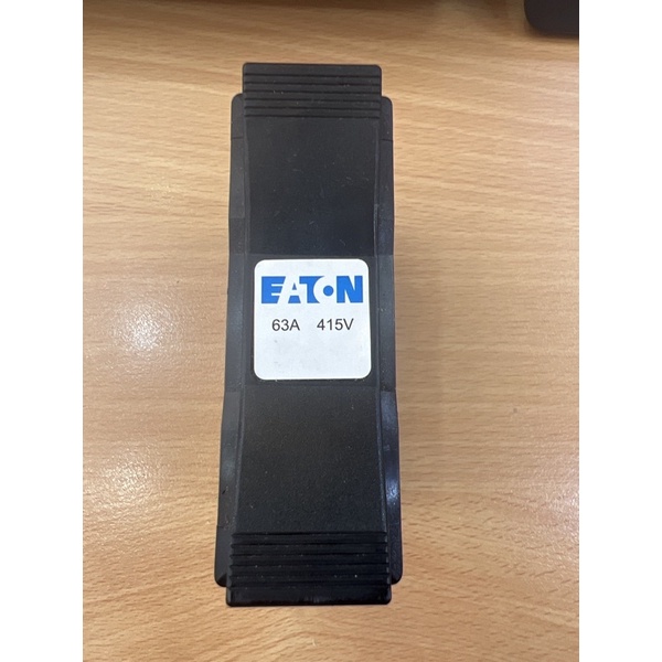 Eaton MEM 63A 415V HRC fuse carrier and base only without fuse original ...