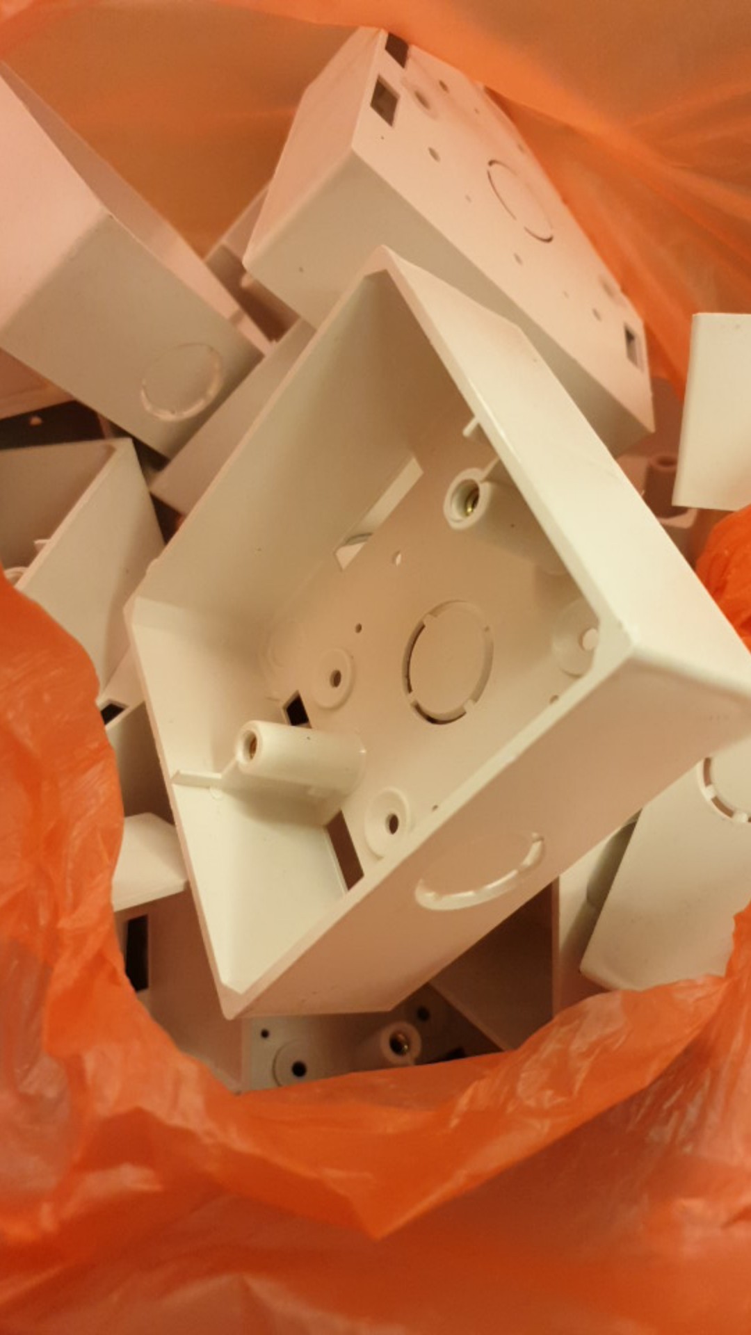 UMS 13A 1 Gang Switched Socket Outlet (1213A) + PVC Nut Box 3" x 3 ...