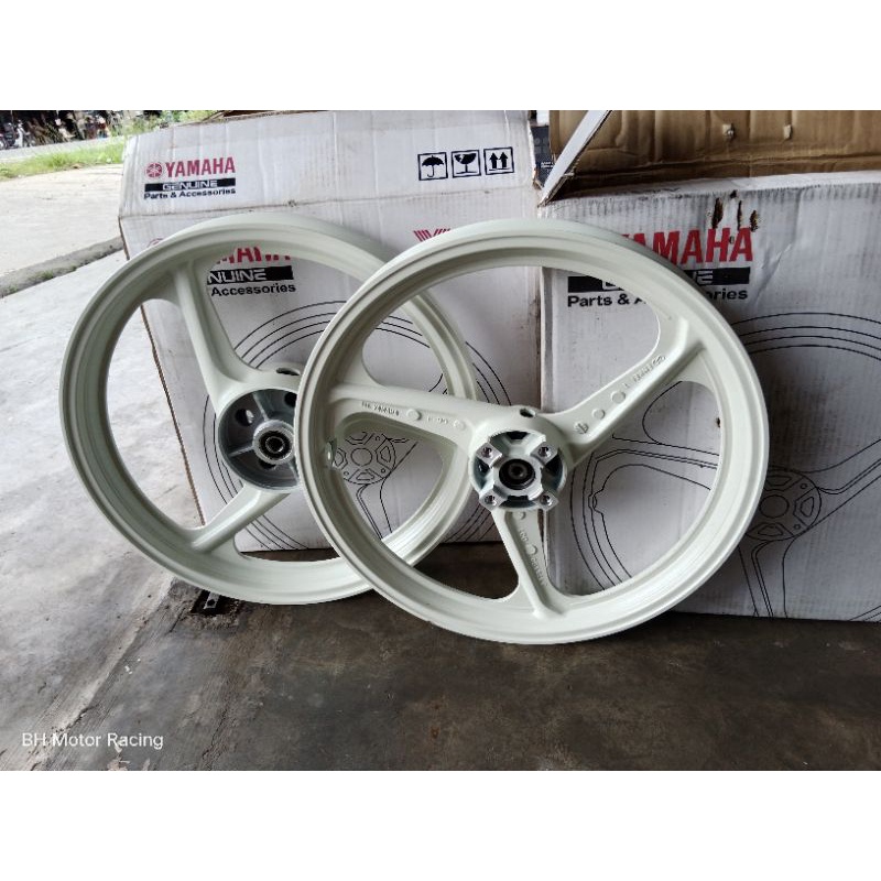 Sport Rim Enkei 3 batang Y15ZR Original Yamaha Technology (YTEQ) 160/215 17 | Shopee Malaysia