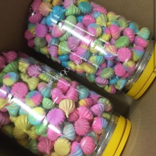 Meringue Kisses Cookies (Balang Besar - 290-300pcs sebalang) | Shopee ...