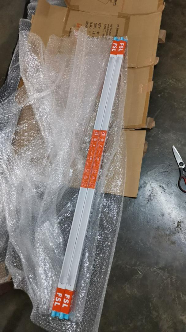 FSL T8 18W FEET LED TUBE (COOL WHITE) 6500K, Services, Home Services, Electrical, Lighting ...