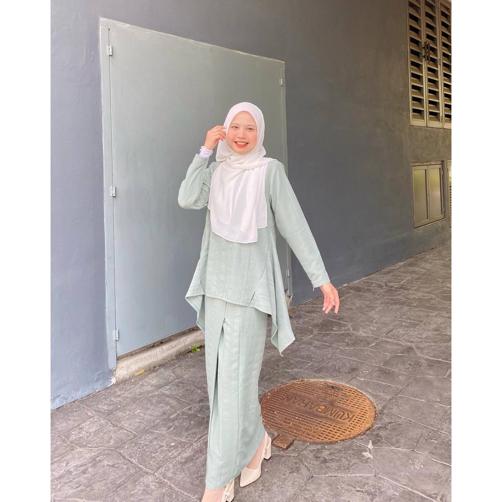 Rayyan Haya' X Scarftan, Online Shop | Shopee Malaysia