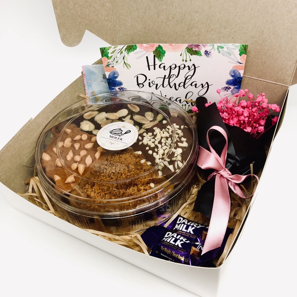 SURPRISE GIFT BOX BENTO CAKE FOR BIRTHDAY/ANIVERSARY (BROWNIES/CHOCOJAR ...
