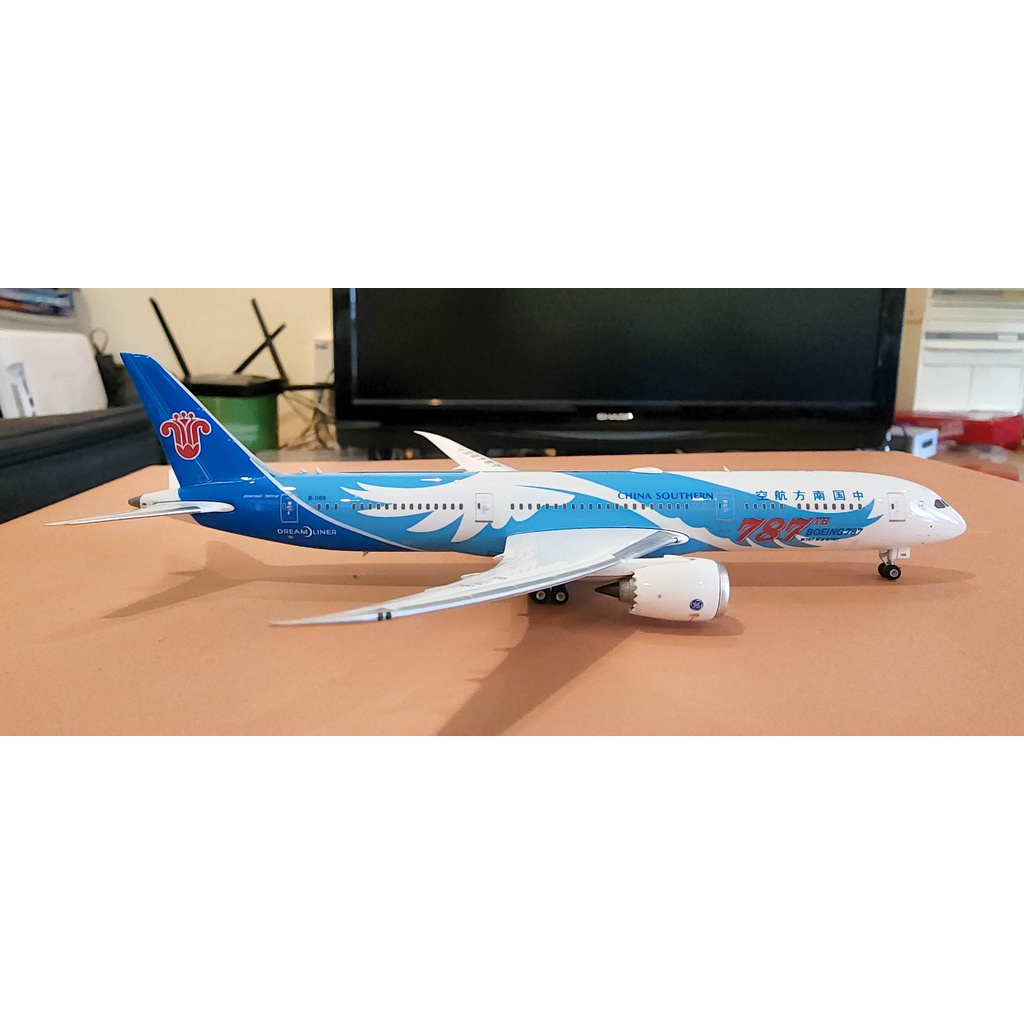 Phoenix Model China Southern Boeing 787-9 B-1168 787th Livery Edition ...