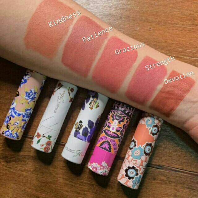 Neelofa Lipstick Young And Glow | Lipstutorial.org