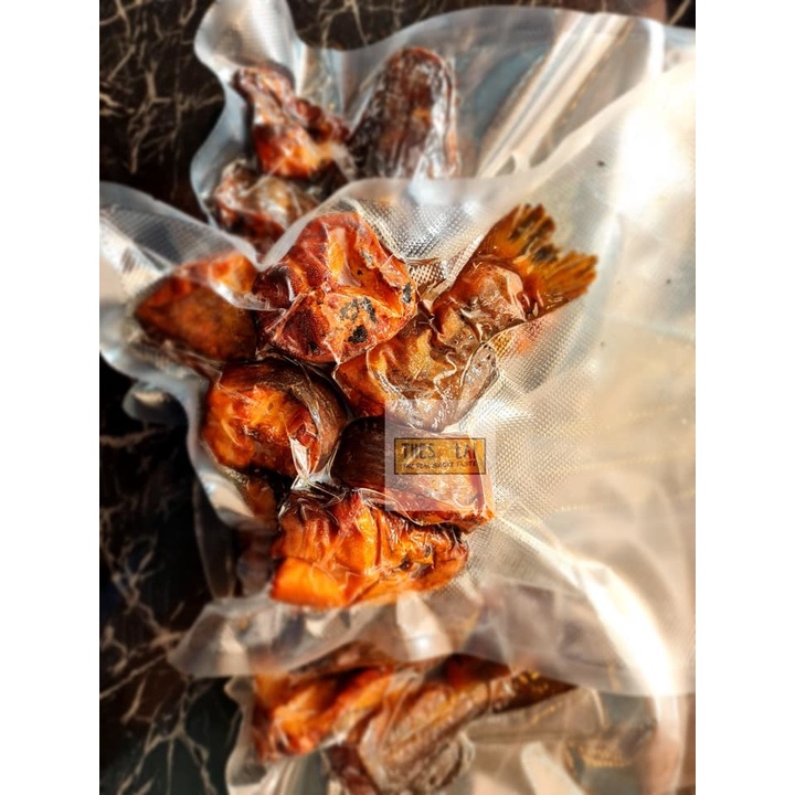 Ikan Baung Salai Smoked Mystus +/- 500g (1 Ekor) halal frozen food ...