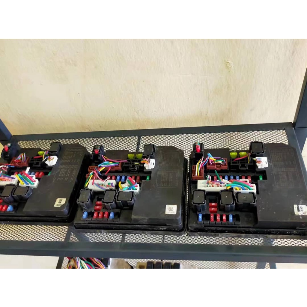 NISSAN FUSE BOX For LATIO | Shopee Malaysia