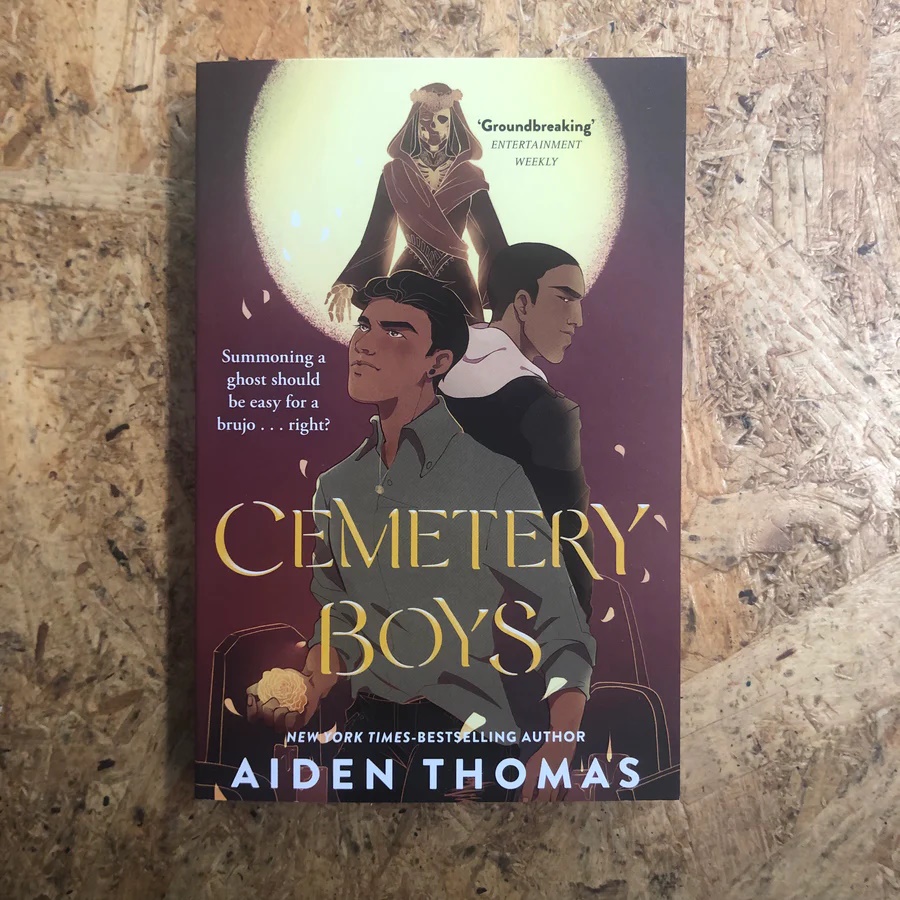 Cemetery Boys by Aiden Thomas (TikTok Made Me Buy It!) | Shopee Malaysia