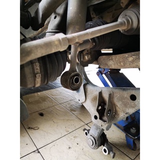 TOYOTA HILUX VIGO KUN25, ABSORBER BUSH, 90389-T0001 | Shopee Malaysia