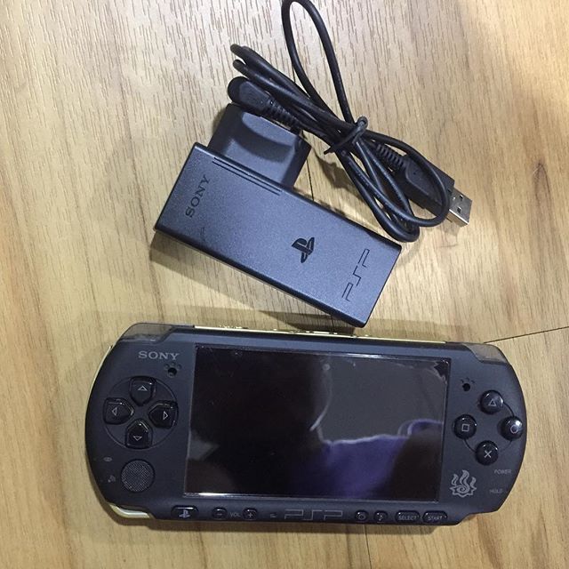 Psp 3k (monster hunter edition) | Shopee Malaysia