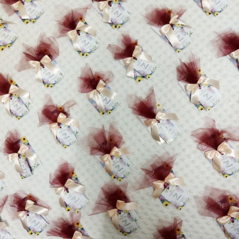 PAKEJ LOVELY WITH PERFUME OIL 2ML | DOORGIFT PELBAGAI MAJLIS |GIFT ...