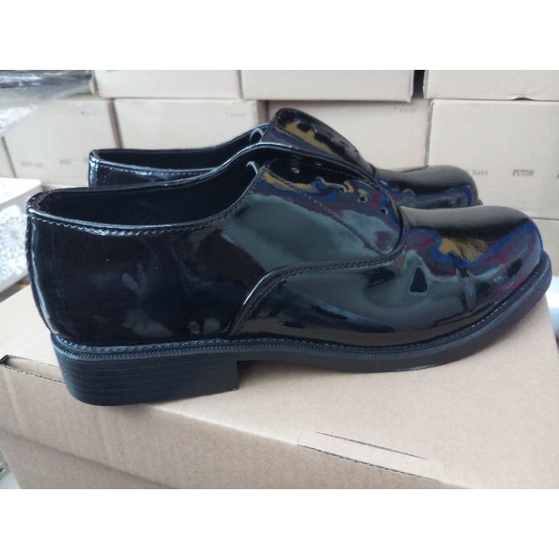 Kasut potong hitam Navy berkilat pvc | Shopee Malaysia