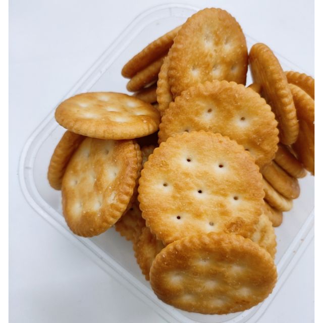 JULIE'S Cheese Cracker /Biskut Masin 咸饼仔 | Shopee Malaysia