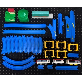 TAKARA TOMY PLARAIL TRACK LAYOUT SET WITH TRAIN (PRELOVED) | Shopee ...