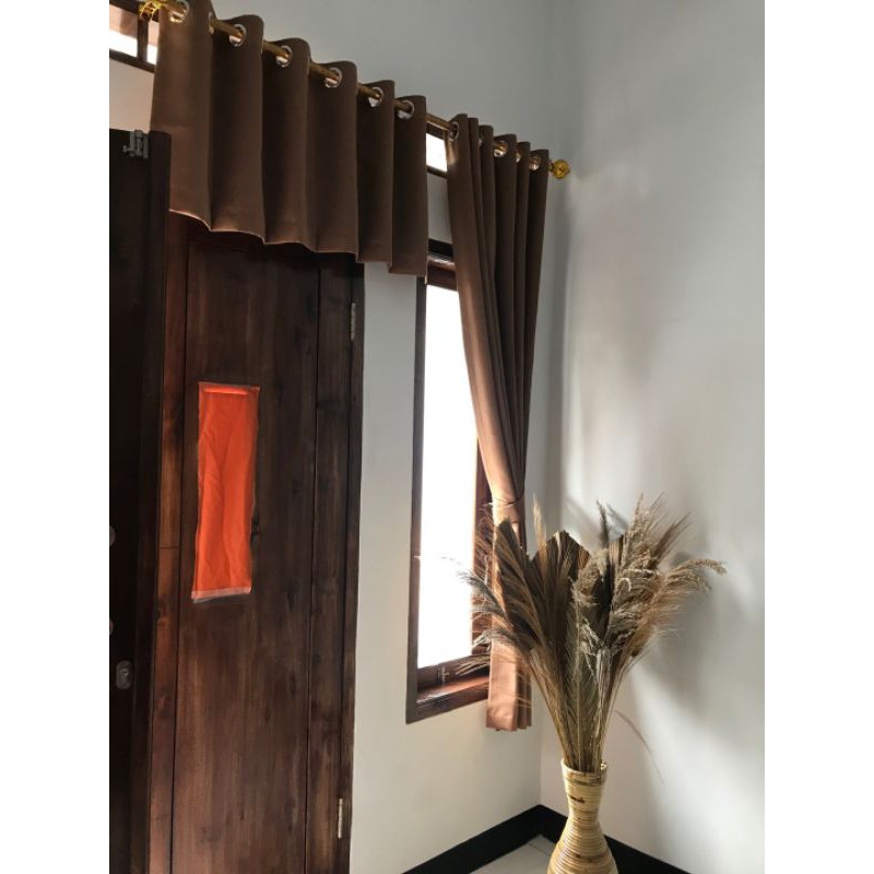 Curtain Poni Curtain Poni On Door Curtain Ventilation Poni Curtain ...