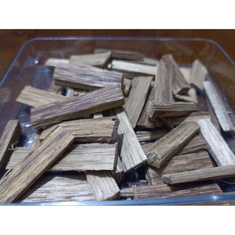 10GRAM CHIP KAYU GAHARU ASLI PAHANG AGARWOOD | Shopee Malaysia