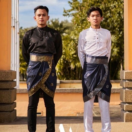 ANDIKA Sampin Instant Songket Bunga Tabur Navy blue sulam gold / silver ...