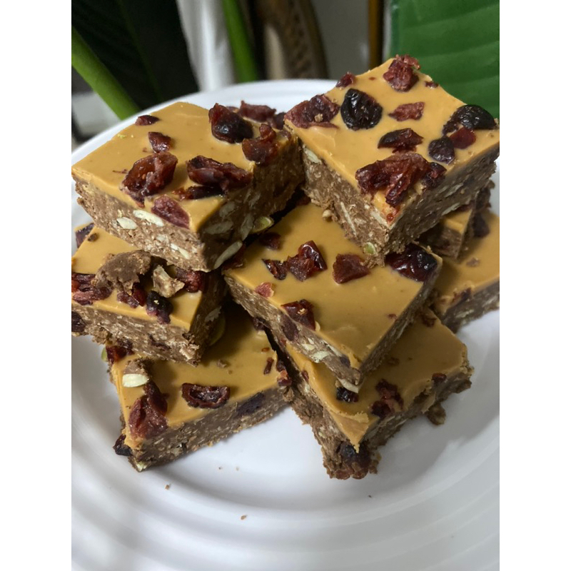 Protein bar Snacking sihat (peanut cranberry only) | Shopee Malaysia
