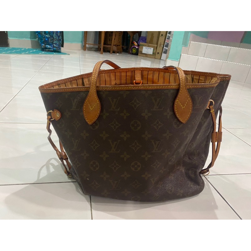 Beg Bundle date code valid ada kesan pemakaian | Shopee Malaysia