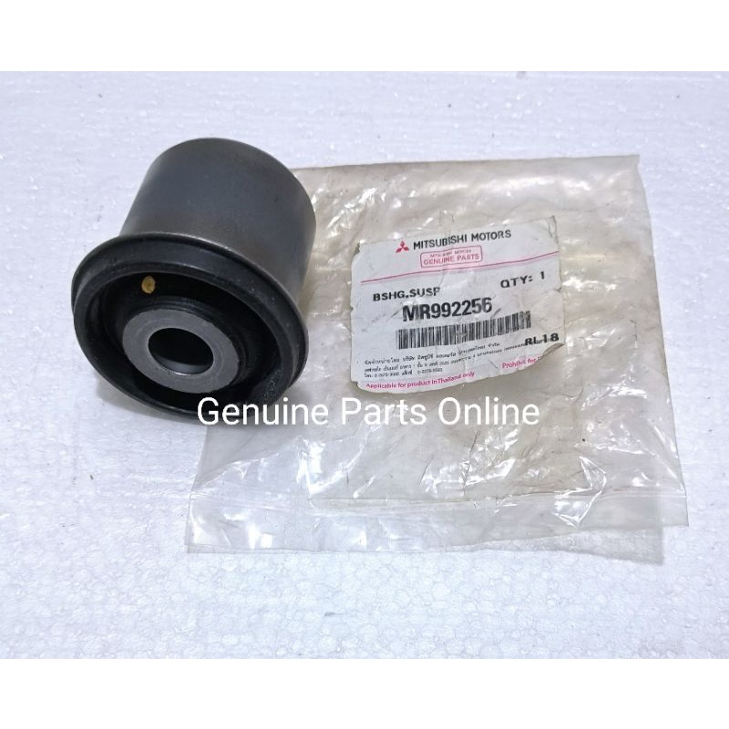 Mitsubishi Original Triton 4WD Pajero Sport Upper Lower Arm Bush ...