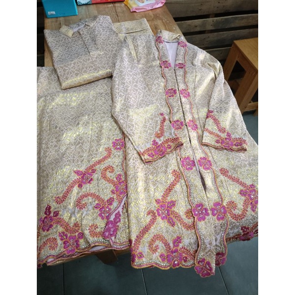 Baju Kebaya Traditional Kerawang Bunga Sulam Tangan Prelove | Shopee ...
