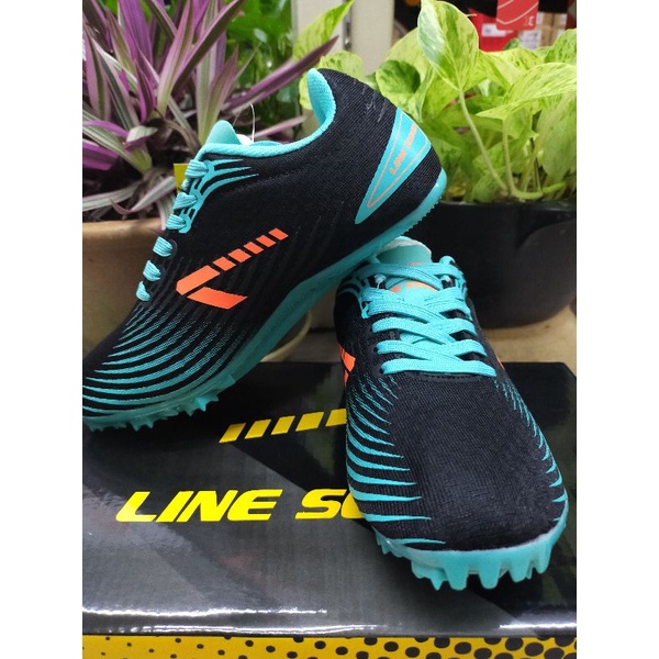 LINE 7 Spike Shoe / Kasut Paku | Shopee Malaysia