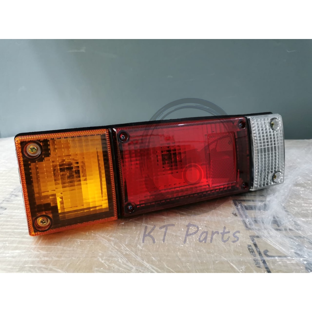 NISSAN VANETTE C22 PICK UP / CABSTAR F22 / YU41 TAIL LAMP / REAR TAIL ...