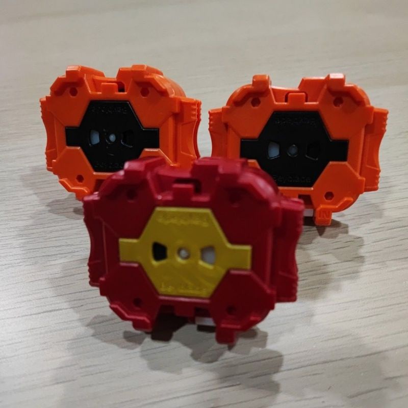 R Light Ripcord Launcher Takara Tomy Beyblade | Shopee Malaysia