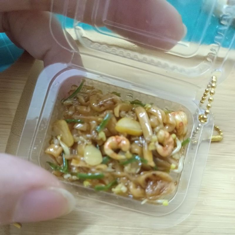 miniature handmade keychain/souvenir/fridge magnet Penang char kuey ...