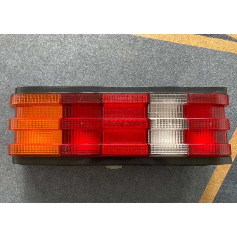 MERCEDES BENZ 190E 190D W201 TAIL LIGHT (LEFT SIDE ONLY) | Shopee Malaysia