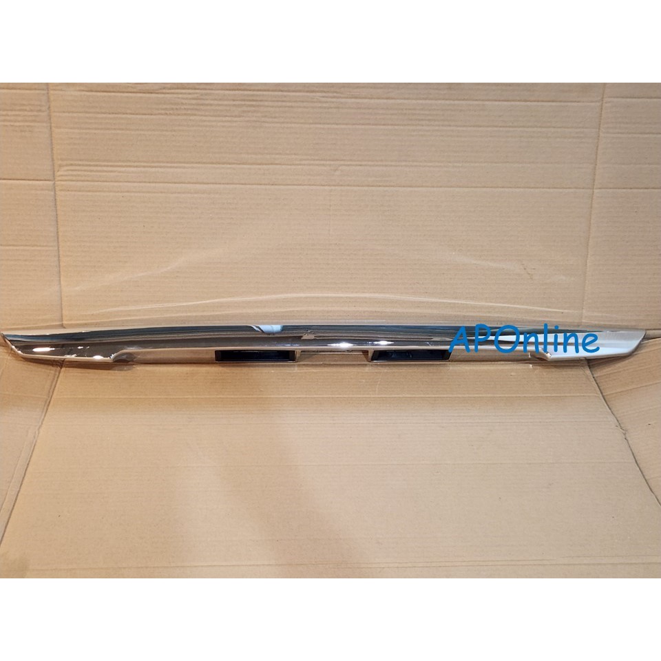 Toyota Innova 2007 Rear Bonnet Garnish (Chrome) | Shopee Malaysia