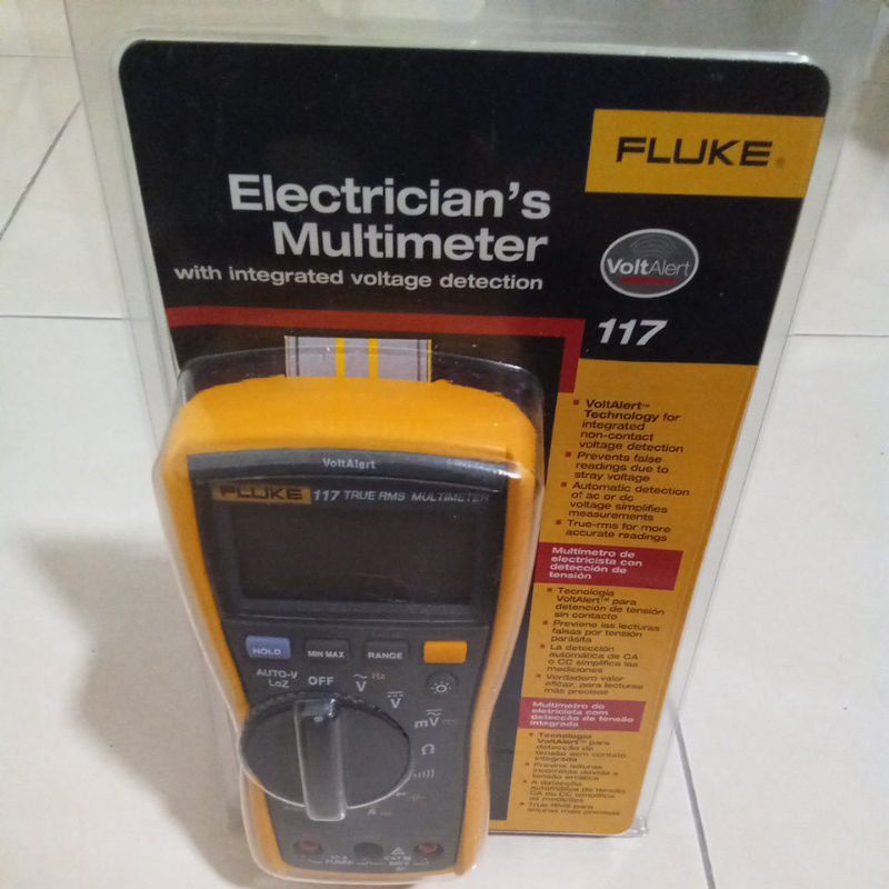 FLUKE 117 TRUE RMS MULTIMETER WITH INTEGRATED VOLTAGE DETECTION ...