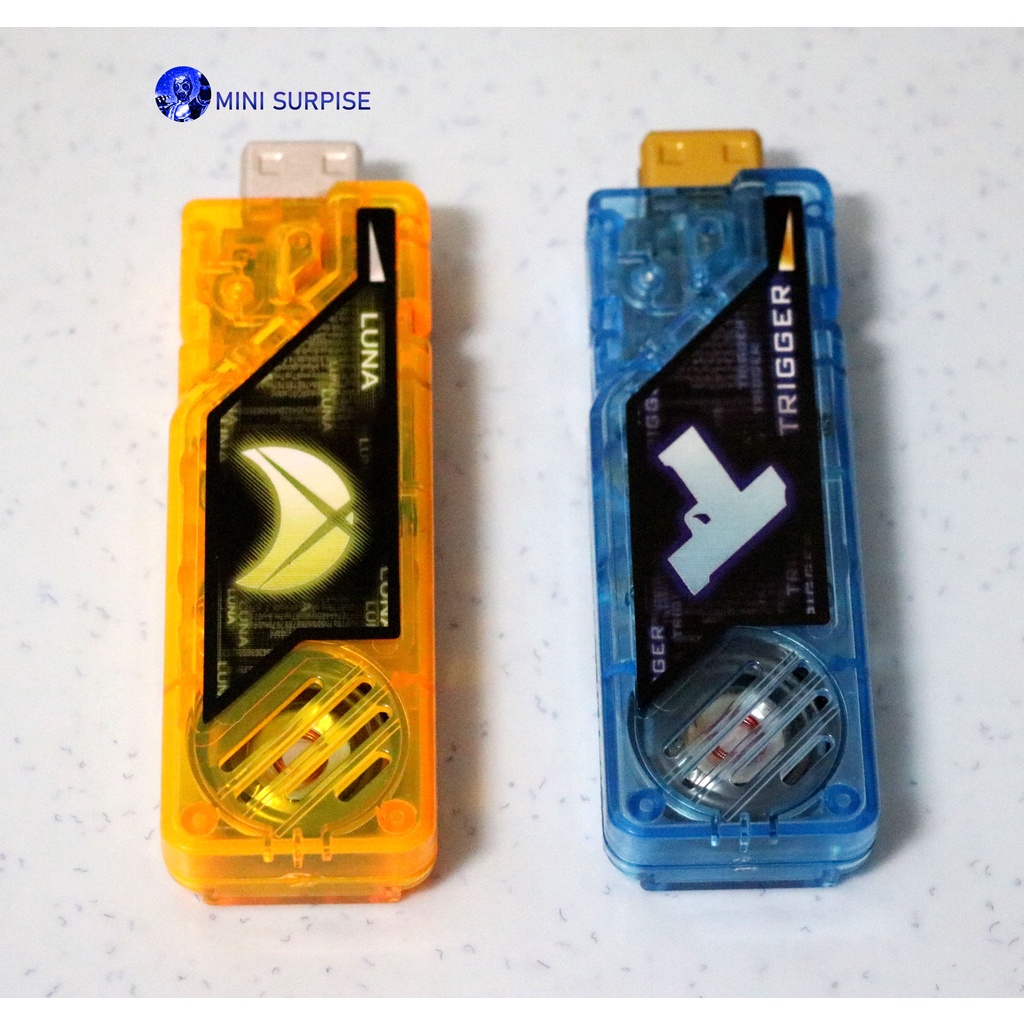 [READY STOCK] DX Luna Gaia Memory + DX Trigger Gaia Memory (Kamen Rider ...
