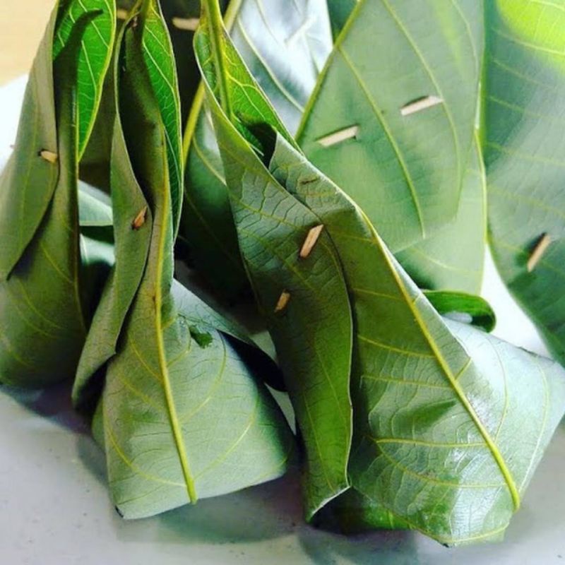 (1Bekas 15pcs) Tapai Pulut Daun Getah By amak pahang Manis | Shopee ...