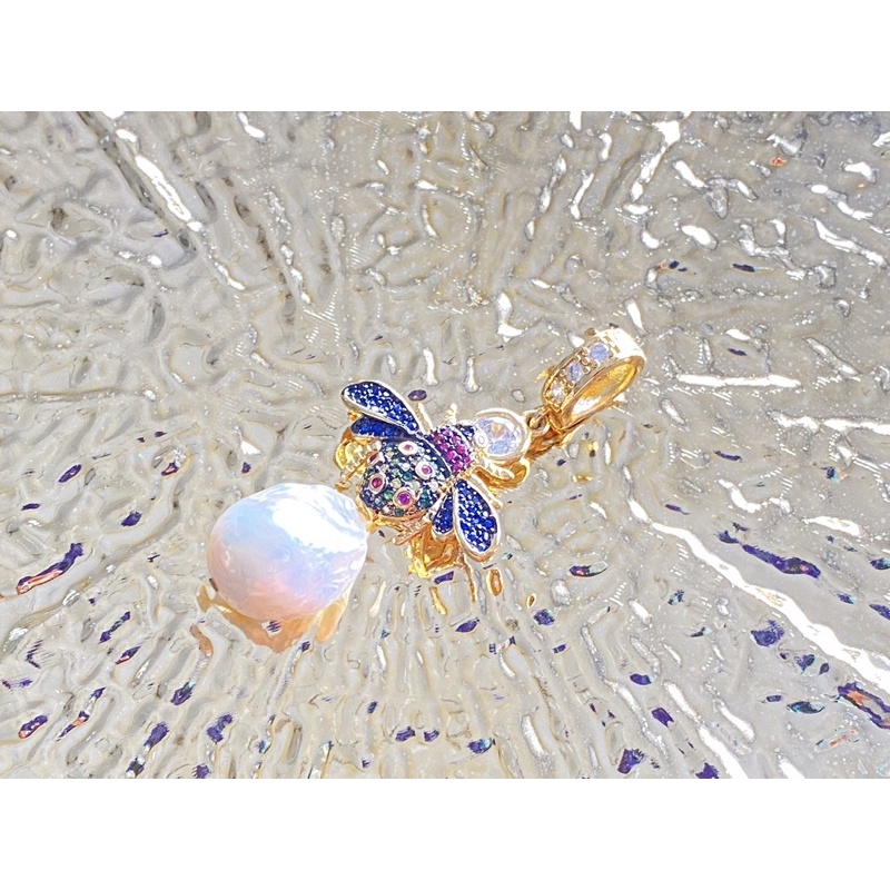 Baroque Pearl Bug Pendant | Shopee Malaysia