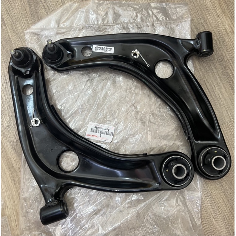 Toyota Vios NCP93 Lower Arm FRH FLH (OEM) ** 1 SET = 2pcs RH LH ** | Shopee Malaysia