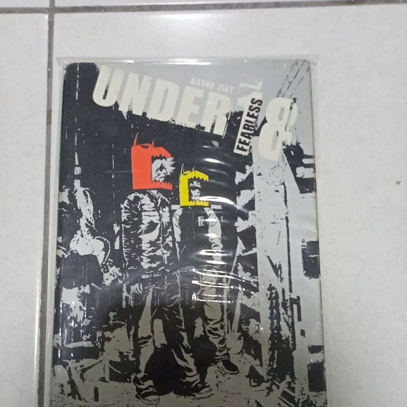 Under 18 (karya zint) | Shopee Malaysia